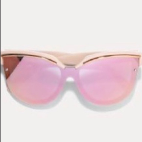 Accessories | Chic Rose Gold Mirrored Sunnies With Blush Frames | Poshmark